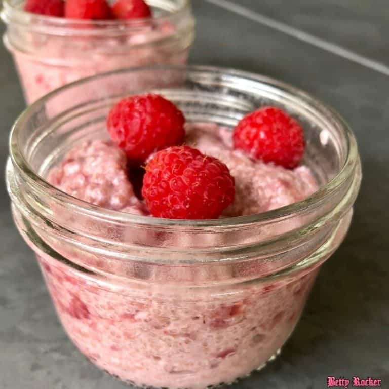 Chocolate Raspberry Chia Breakfast Parfait - The Betty Rocker